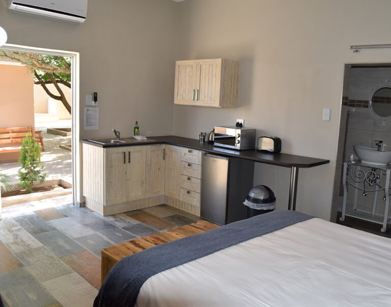 Fish River Canyon in Namibia: Tours & Travel Guide